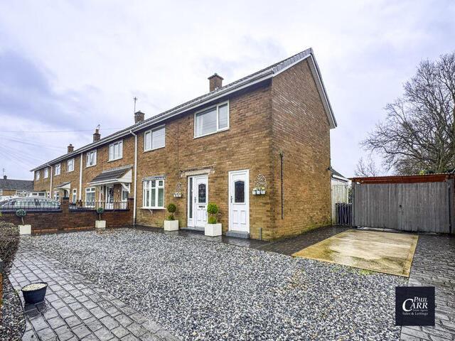 2 Bedroom House Norton Canes Staffordshire LS98903541