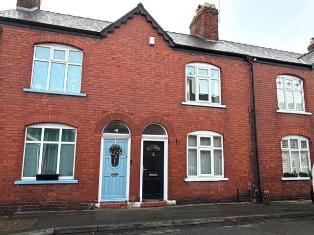 2 Bedroom House Northwich Cheshire LS99572000