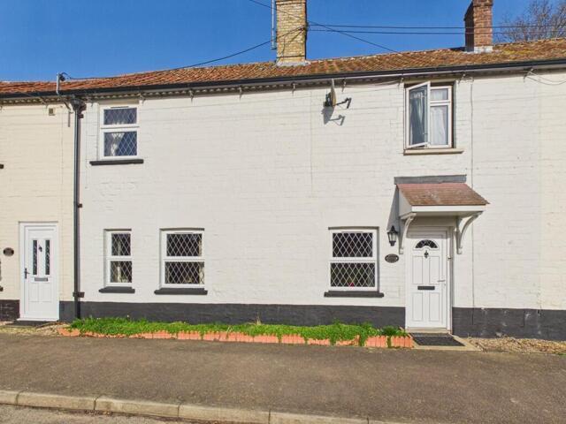 2 Bedroom House Northwold Norfolk LS100953436