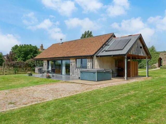 2 Bedroom House North Somerset North Somerset LS100733944