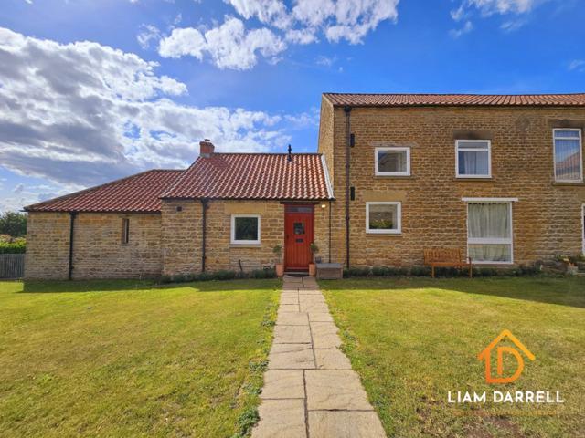 2 Bedroom House North Yorkshire North Yorkshire LS100342956