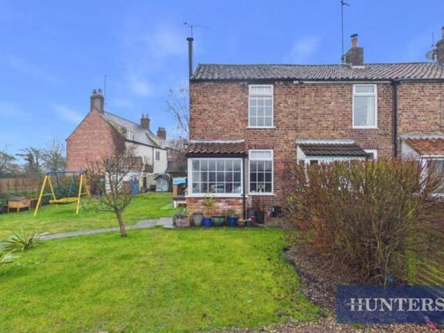 2 Bedroom House North Yorkshire North Yorkshire LS100426481