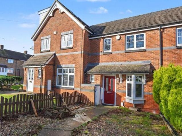 2 Bedroom House Northampton Northamptonshire 100132312