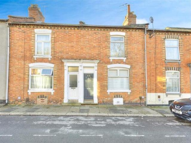 2 Bedroom House Northampton Northamptonshire LS99054842