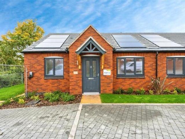 2 Bedroom House Northamptonshire Northamptonshire 99523847