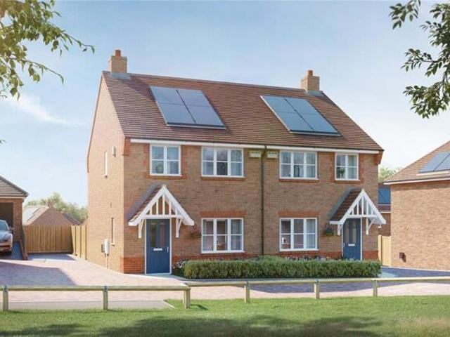 2 Bedroom House Newbury West Berkshire 98649237
