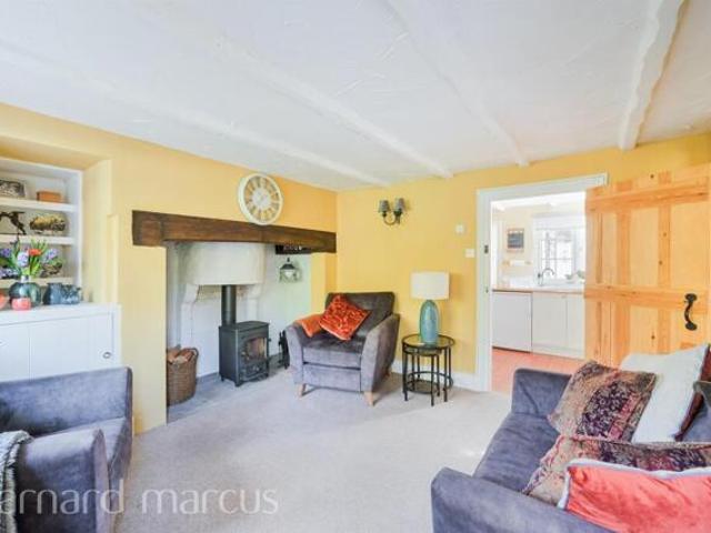 2 Bedroom House Newdigate Surrey 100224265