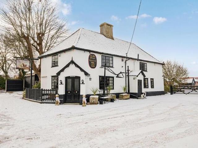2 Bedroom House Newmarket Cambridgeshire LS98477273