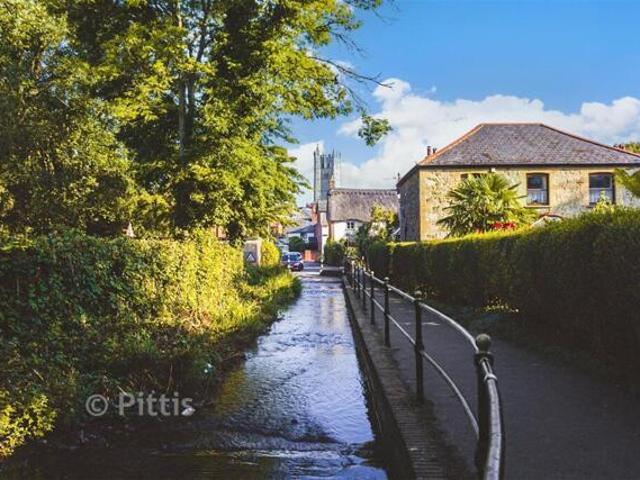 2 Bedroom House Newport Isle Of Wight LS99523476