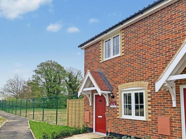 2 Bedroom House Nr Woodbridge Nr Woodbridge LS101676908