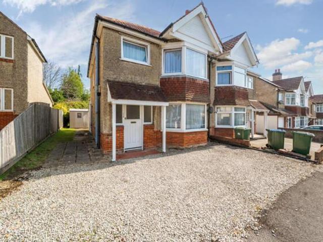 2 Bedroom House Southampton Hampshire 101231860