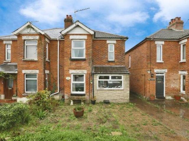 2 Bedroom House Southampton Hampshire 99380864