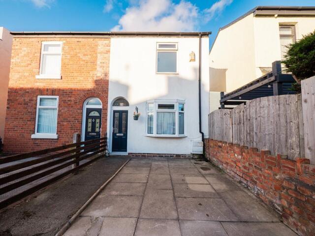 2 Bedroom House Southport Sefton 100426038