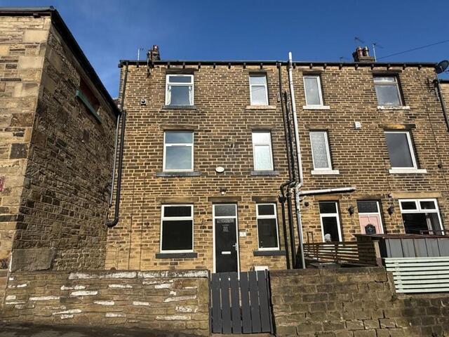 2 Bedroom House Sowerby Bridge Calderdale 100733604