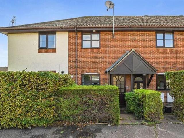 2 Bedroom House Saffron Walden Essex LS101955476