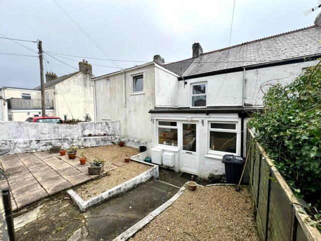 2 Bedroom House Saint Austell Cornwall LS100097105