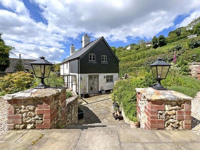 2 Bedroom House Salcombe Regis Salcombe Regis 94054969