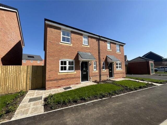 2 Bedroom House Salisbury Wiltshire 101168485