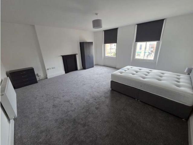 2 Bedroom House Share