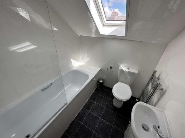 2 Bedroom House Share
