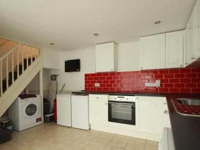 2 bedroom house share for rent in 4 Radnor Street PL4