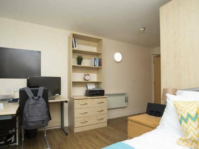 2 bedroom house share for rent in 57 Daisybank Villas Anson Road Manchester Manchester M14