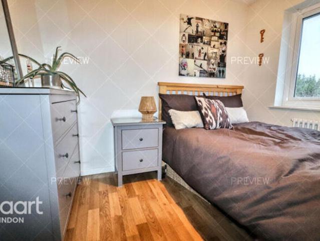2 bedroom house share for rent in Carman Close, SWINDON, SN3