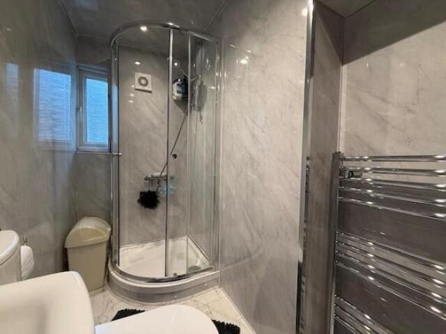 2 bedroom house share for rent in Castle Avenue, Rochester. ME1