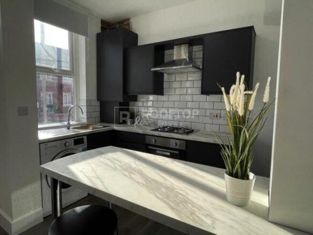 2 bedroom house share for rent in Claremont Terrace, LS12