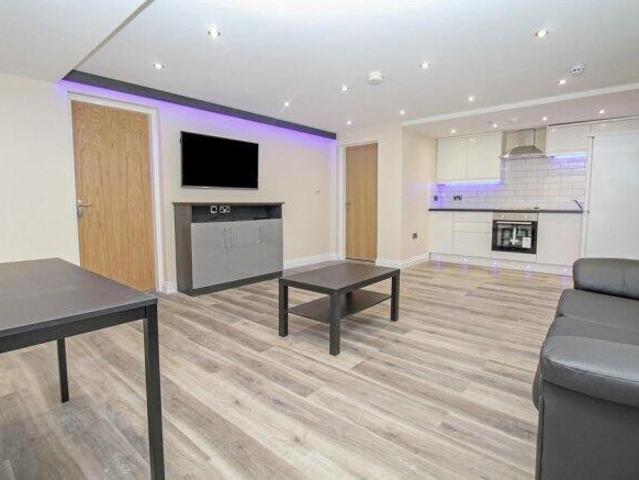 2 bedroom house share for rent in Ashwood Terrace, LS6
