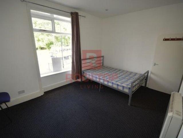 2 bedroom house share for rent in Otley Road, LS6
