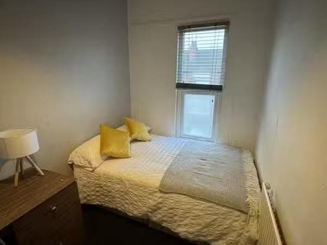 2 bedroom house share for rent in Lambert Street, Hull, HU5
