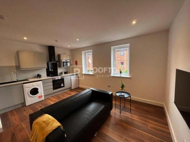 2 bedroom house share for rent in Royal Park Road, LS6