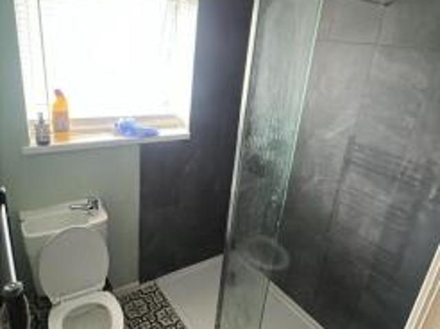 2 bedroom house share for rent in Rooms Available In Rednal B45