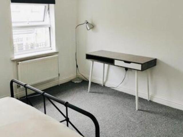 2 bedroom house share for rent in Riverdale Road, SE18