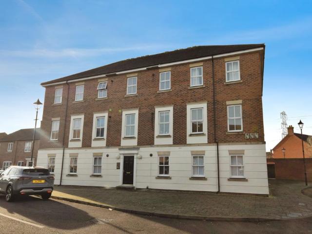2 bedroom house share to rent