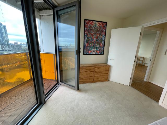 2 bedroom house share to rent