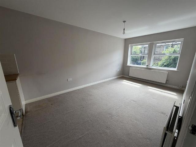 2 bedroom house share to rent