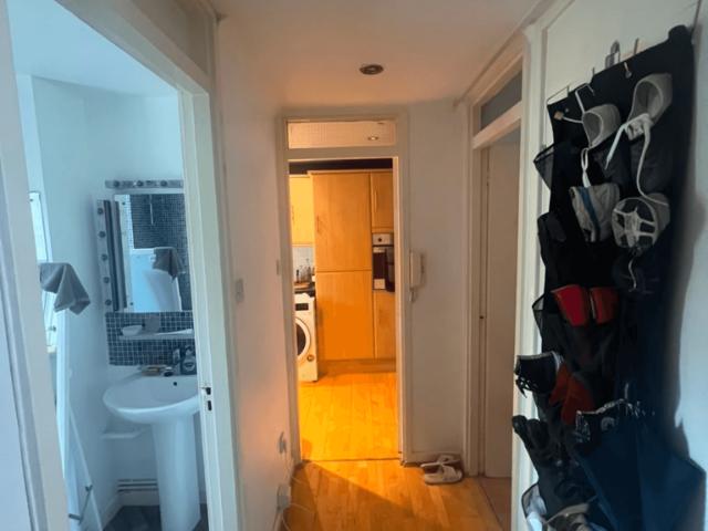 2 bedroom house share to rent