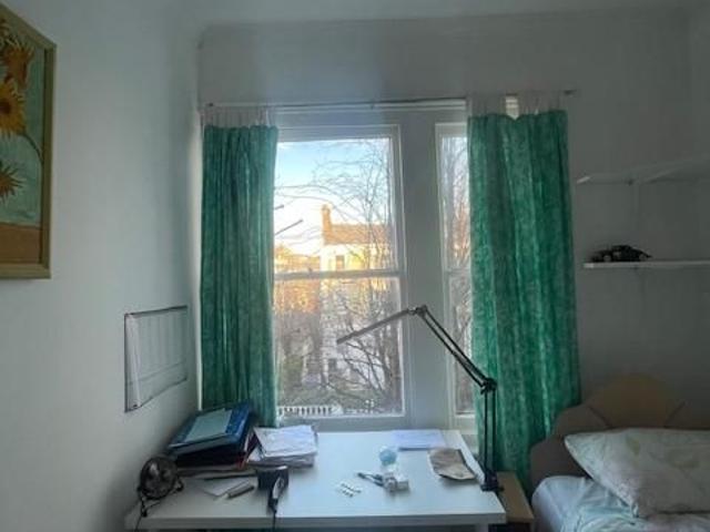 2 bedroom house share to rent