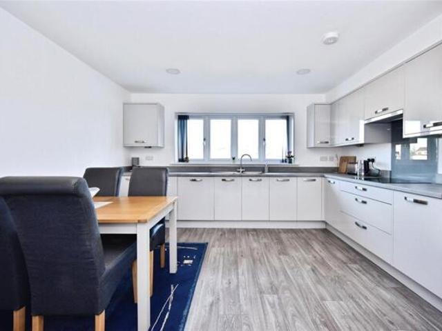 2 Bedroom House Sheerness Kent 98577880