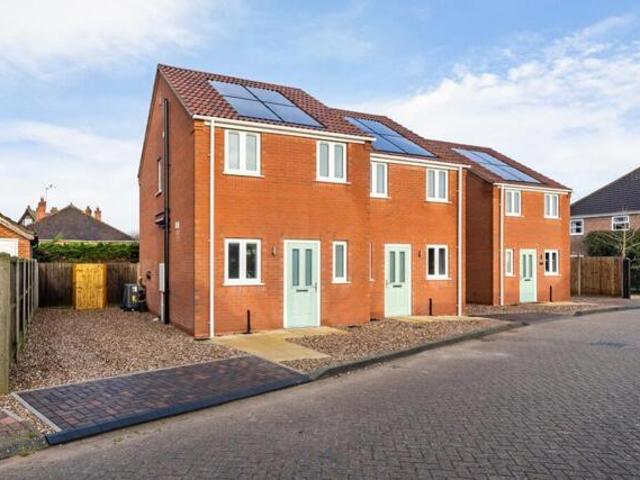 2 Bedroom House Sleaford Lincolnshire 99437138