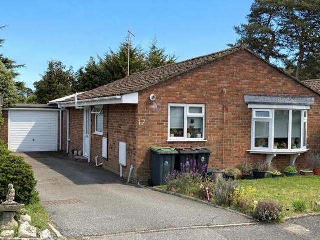 2 Bedroom House St. Ives Hampshire LS101168669