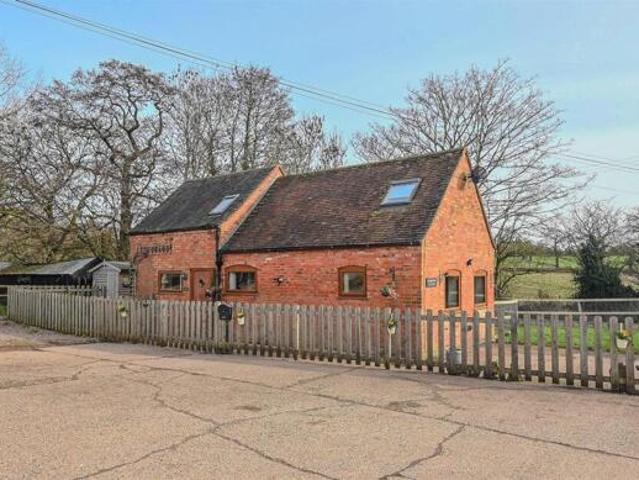2 Bedroom House Staffordshire Staffordshire 100456537