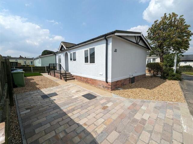 2 Bedroom House Staveley Derbyshire LS99130097