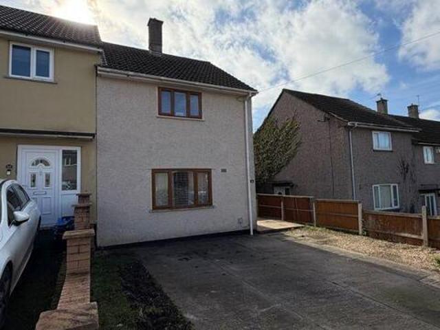 2 Bedroom House Stockwood City Of Bristol 101351830
