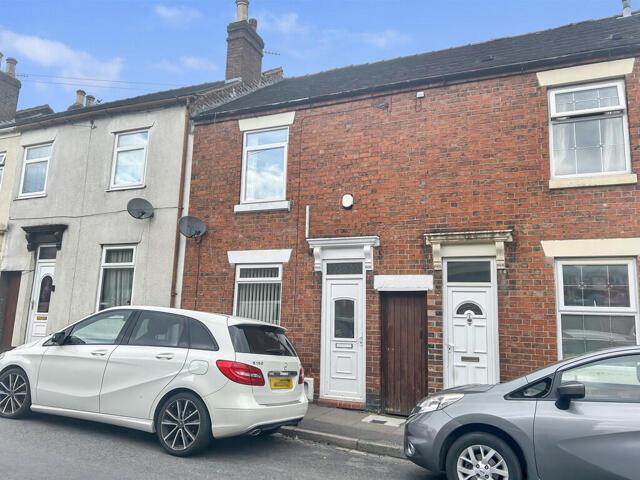 2 Bedroom House Stoke On Trent Staffordshire LS99161987
