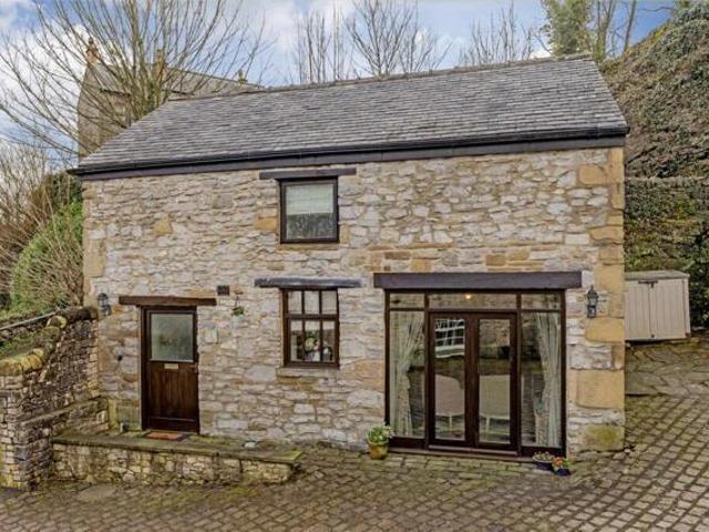 2 Bedroom House Stoney Middleton Stoney Middleton 100316988