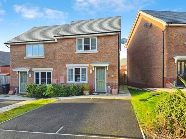 2 Bedroom House Stonehouse Gloucestershire 99092754