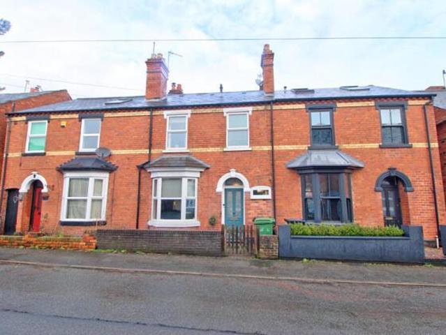 2 Bedroom House Stourbridge Dudley 99092330